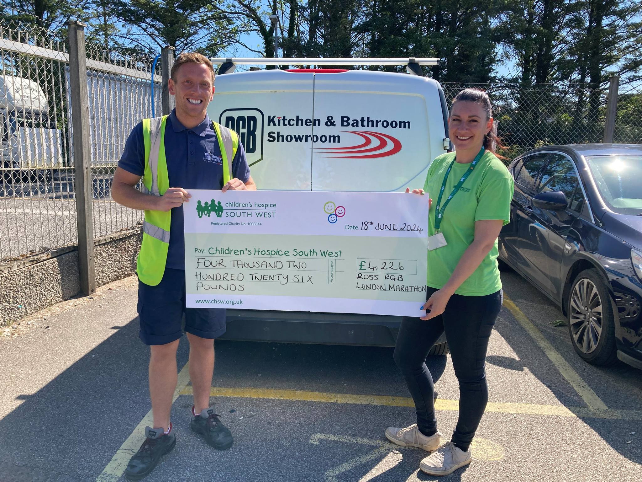 Ross' 3 hour marathon raises thousands | Childrens Hospice South West